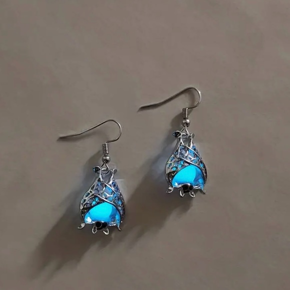 Jewelry | Glowing Bat Hanging Upside Down Lacey Mesh Lattice Wing ...